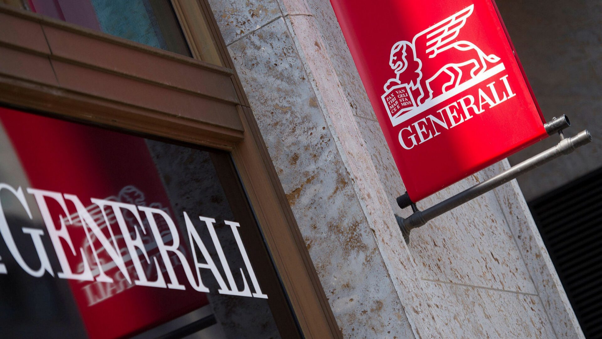 Generali deixa Rússia após invasão da Ucrânia por Moscou - Sonho Seguro
